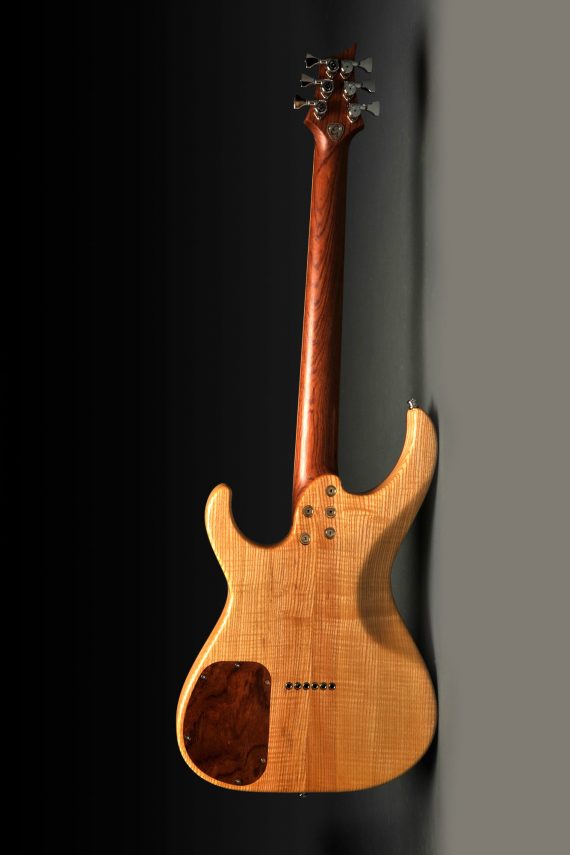 IN STOCK • Grainger Guitars