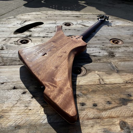 GUITAR GALLERY • Grainger Guitars